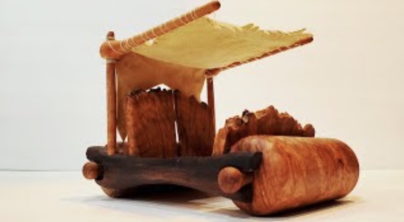 Fred Feuersteins Auto als Holzmodell – Das Kraftfuttermischwerk