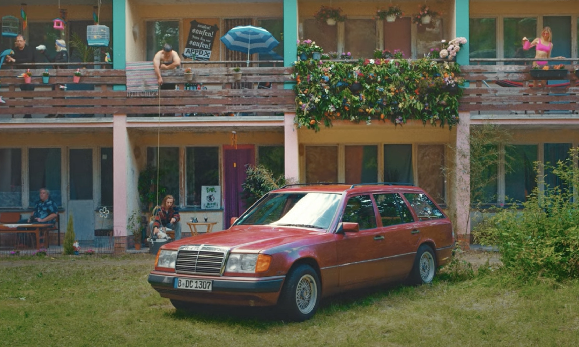 Video: Casper X CRO – sommer – Das Kraftfuttermischwerk